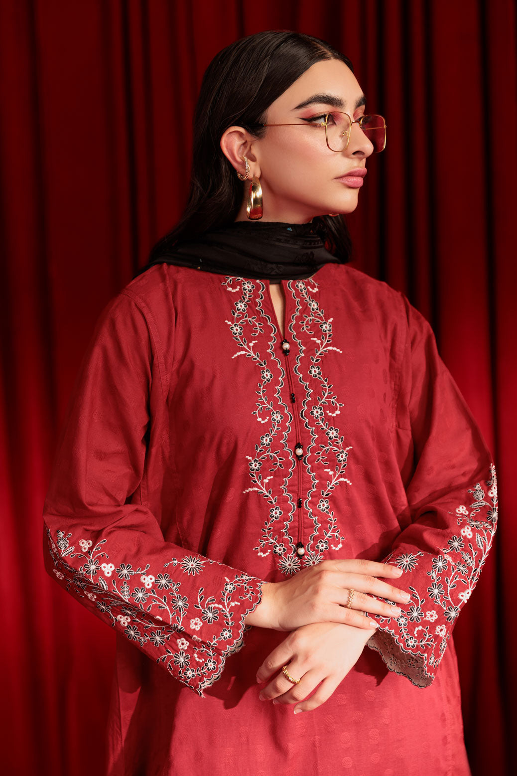 RED-JACQUARD-3 PIECE (BS2243P16) – Bonanza Satrangi