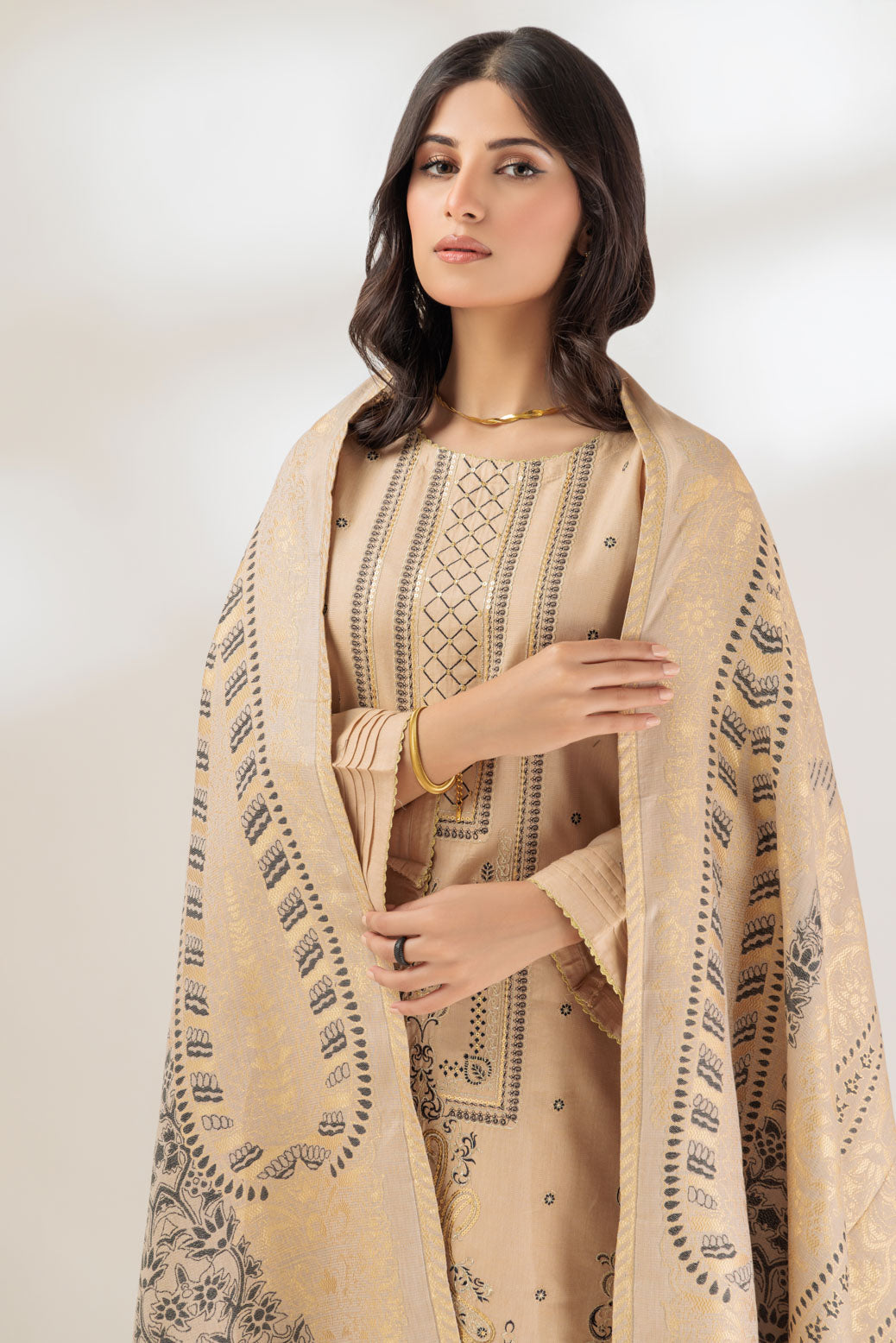 BEIGE-JACQUARD-3 PIECE (PWS5233P09) – Bonanza Satrangi