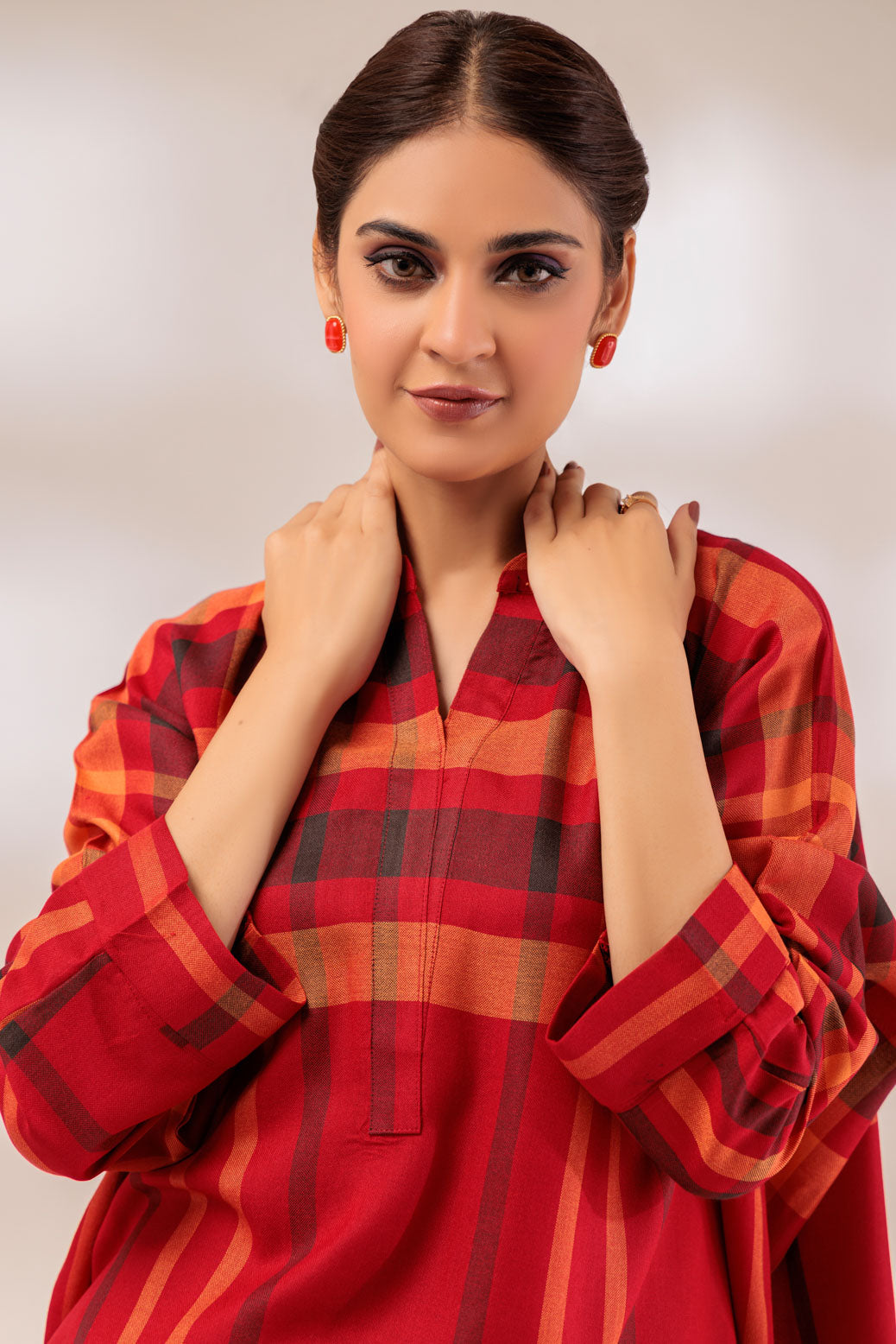 RED-YARN-1 PIECE (SAS231P11) – Bonanza Satrangi