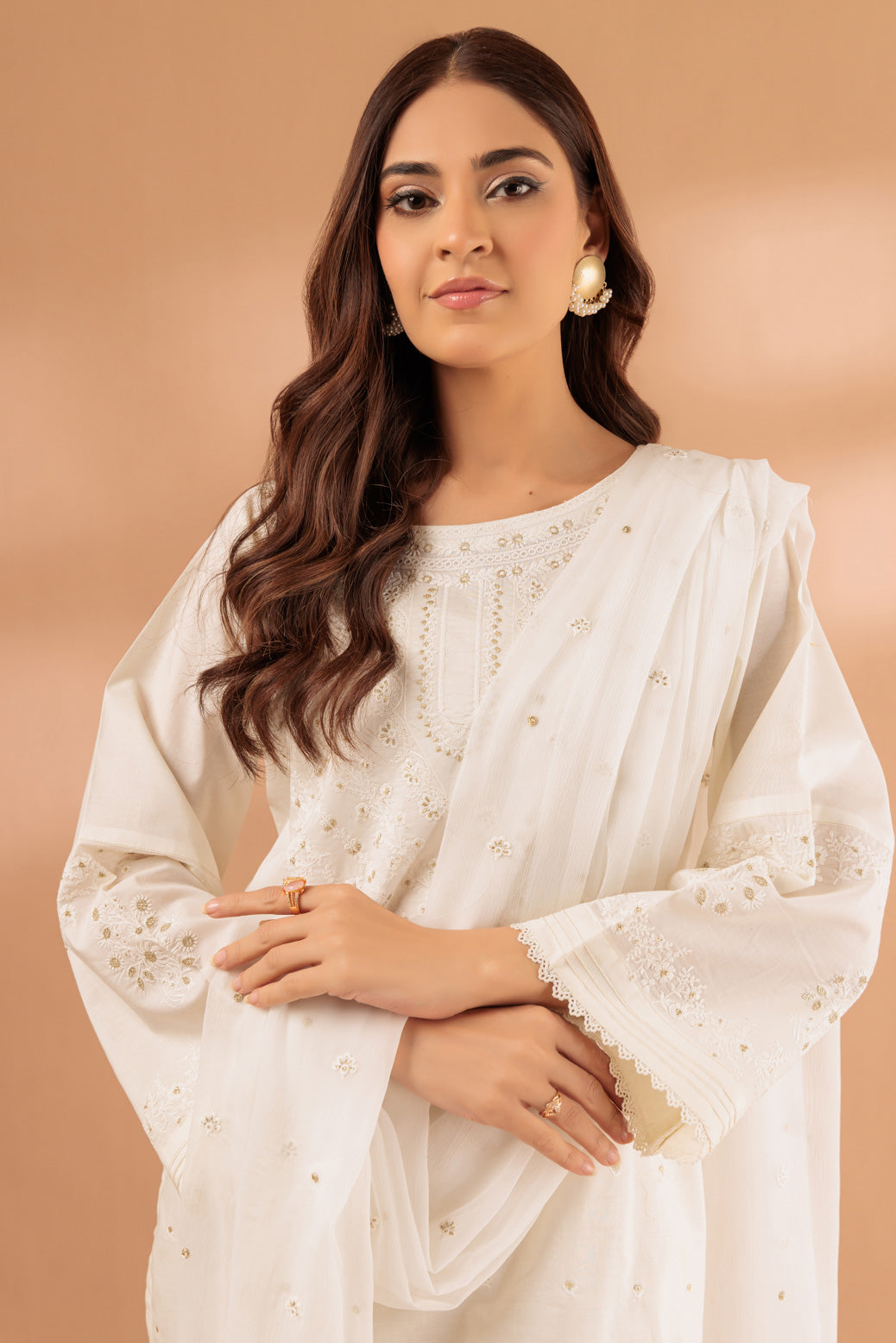 WHITE-CAMBRIC-3 PIECE (SS5243P02) – Bonanza Satrangi